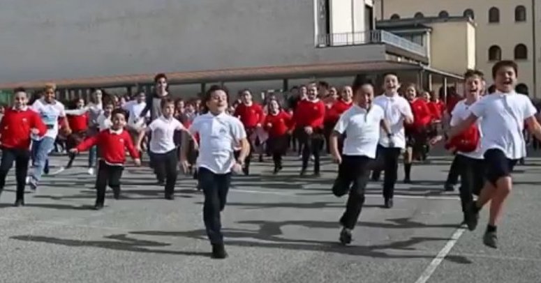 Adelante. Colegio Regina Pacis de Navarra.
